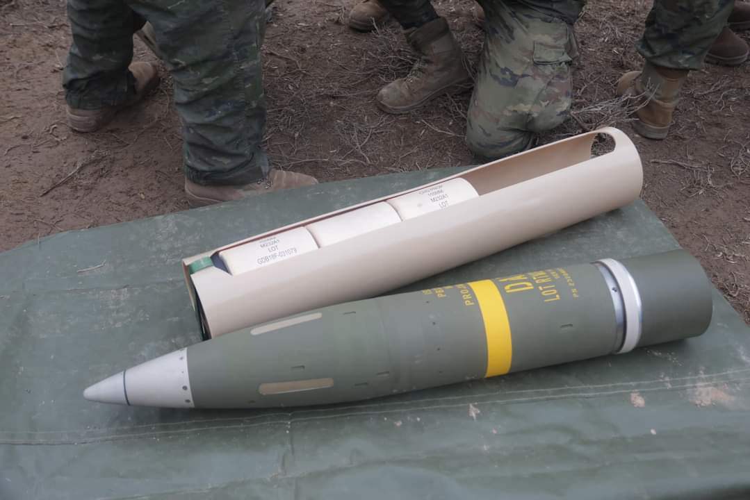 Spanish Army Completes Live Fire Tests Of M982 Excalibur 155mm ...