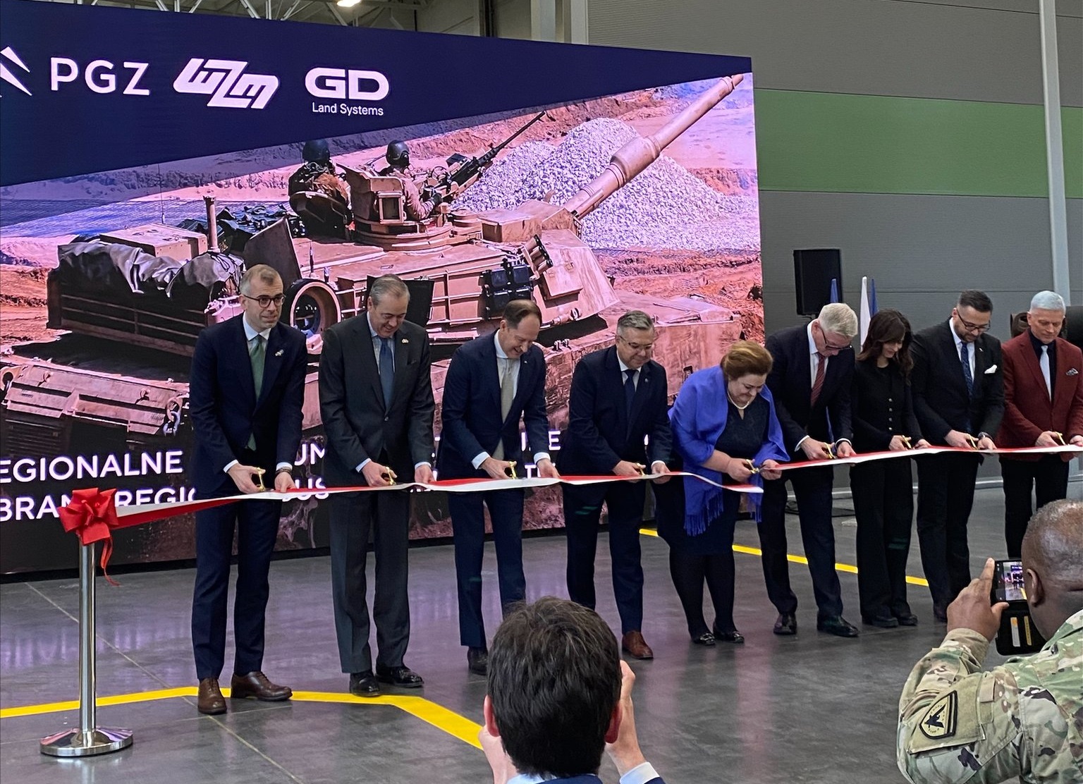 Poland Strengthens Regional Security With New Abrams Maintenance Hub In ...