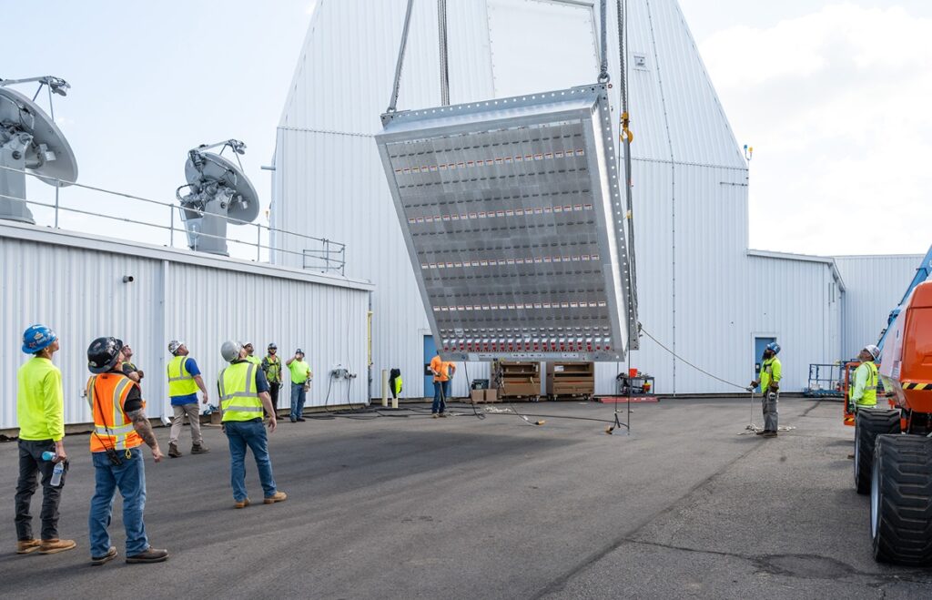 Lockheed Martin Delivers AN/SPY-7(V)1 Radar Antennas to Japan Ministry ...